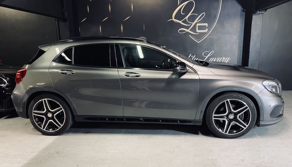 MERCEDES GLA 220cdi 4matic Fascination Pack AMG 2.1l 170ch - Superbe ...