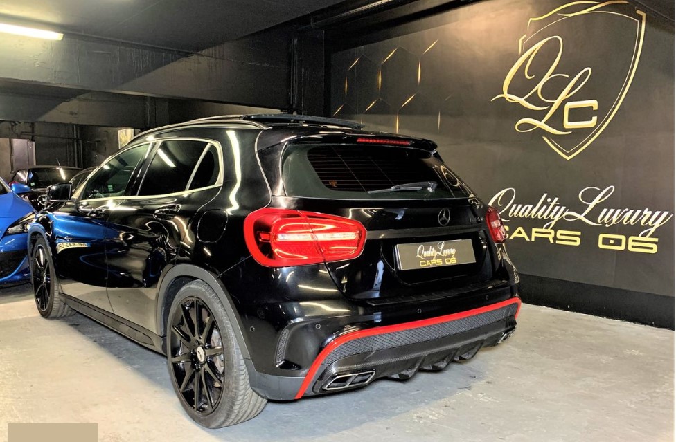 MERCEDES - BENZ GLA 45 AMG 360cv - Full Black - Superbe configuration ...